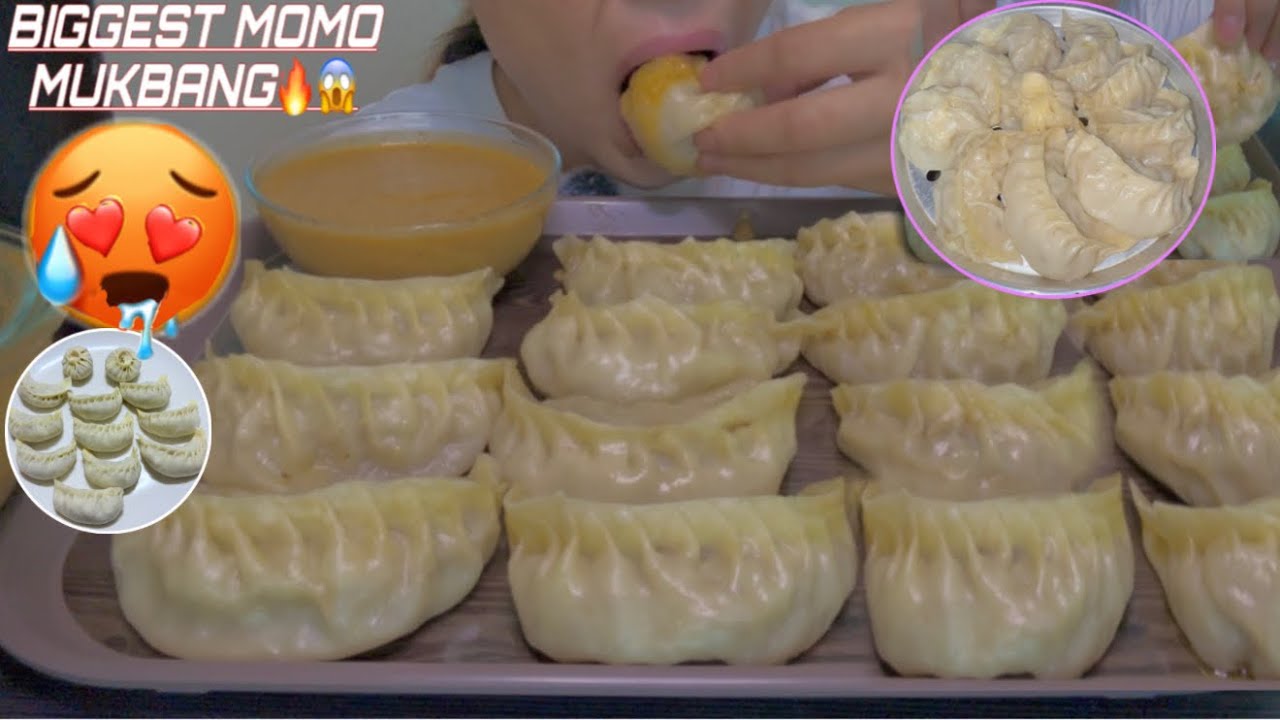 BIGGEST & JUICIEST CHICKEN MOMO🤤EATING BIG CHICKEN MOMO😱 #EatWithSaru ...