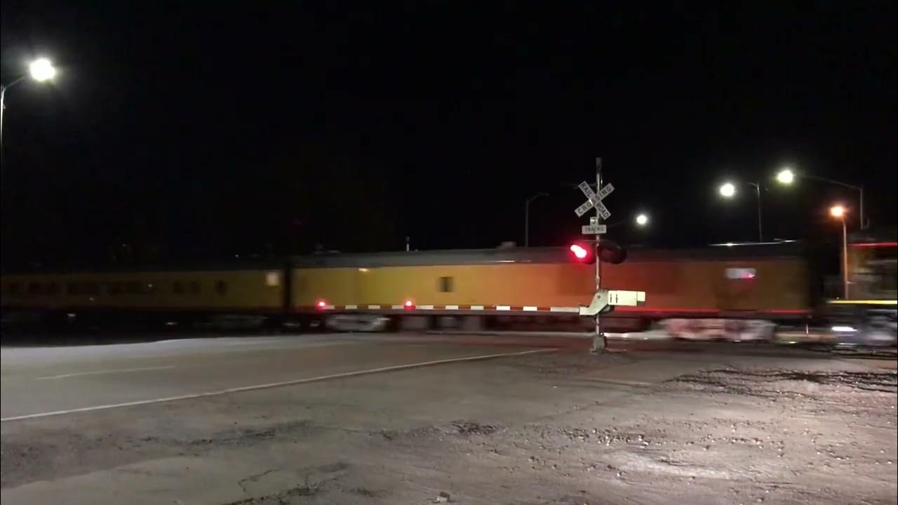 UP 6454 UP Heritage Fleet Train East, N. Spruce St. Railroad Crossing, Valley NE - YouTube