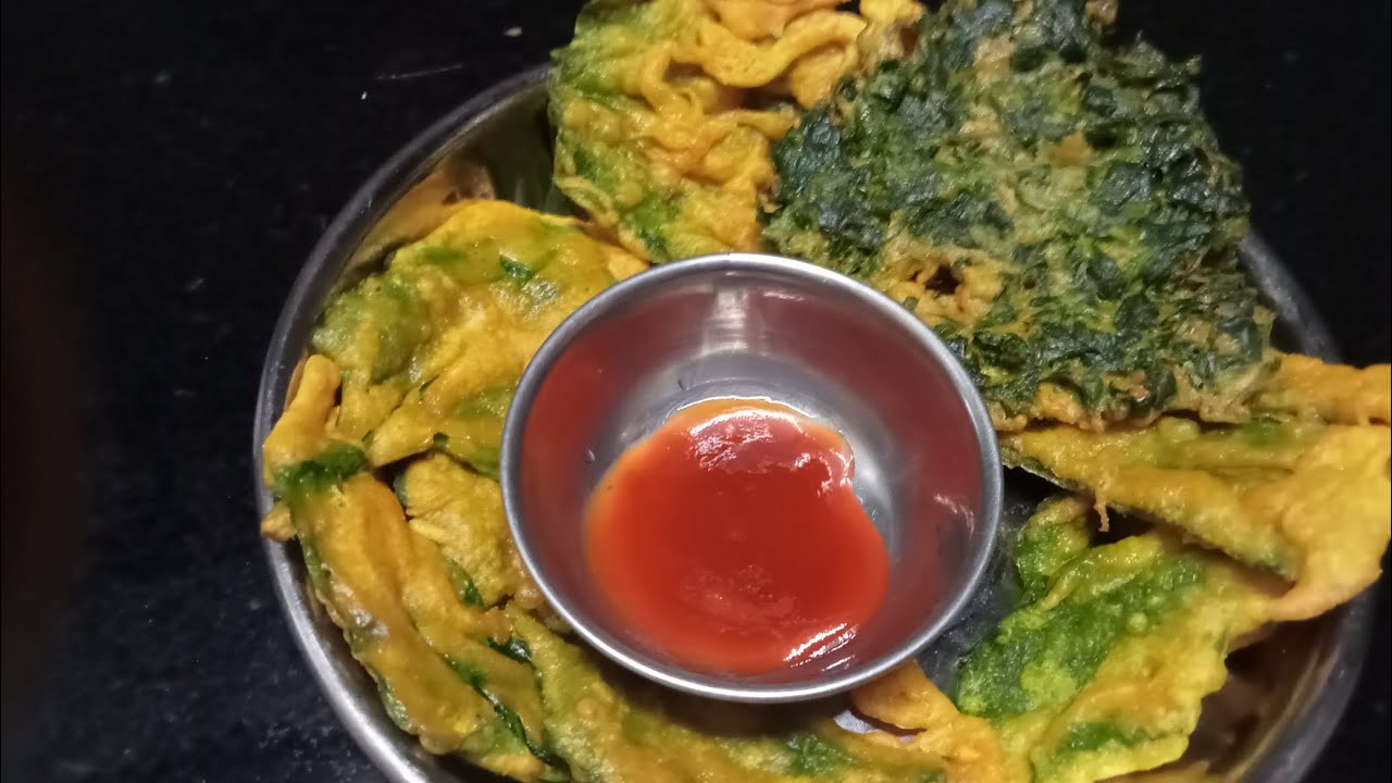 पालक भजी/palak pakado/ - YouTube