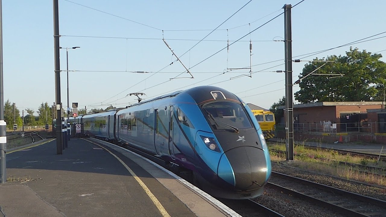 TransPennine Express Class 802 arrives at Darlington (15/6/23) - YouTube