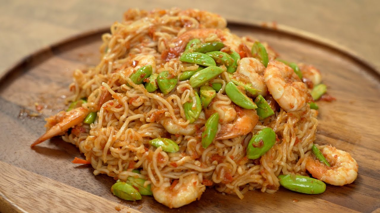 MAGGI GORENG SAMBAL UDANG PETAI | FRIED MAGGI WITH PETAI SHRIMP SAMBAL ...