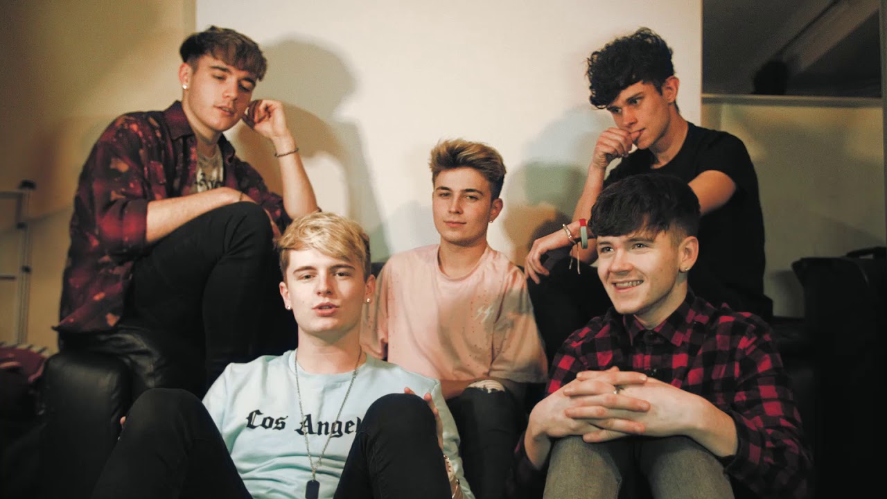 Quick Fire Q&A - RoadTrip - YouTube