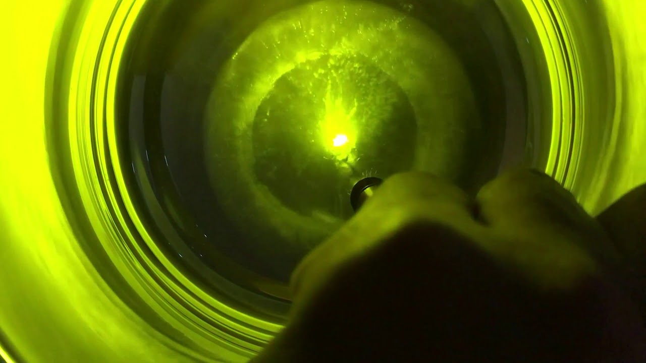 Submerging Green LED in Liquid Nitrogen - YouTube