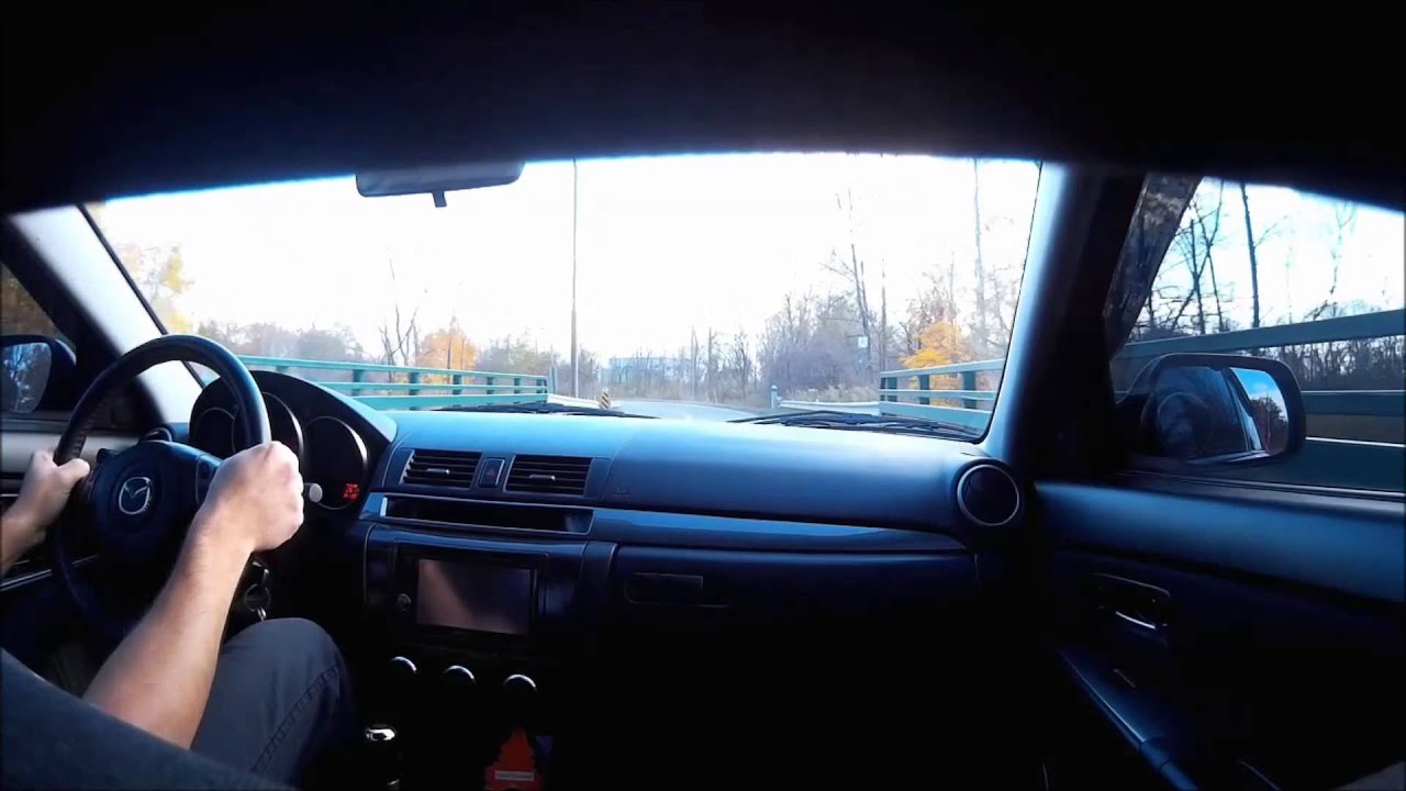 Mazda 3 Autumn Drive - YouTube