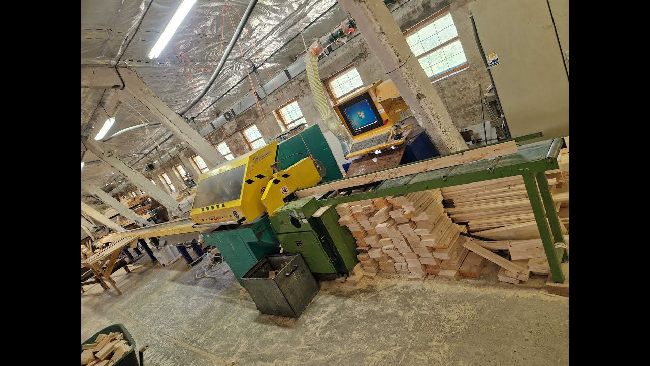 AUER BL-100 wooden house working machine - YouTube