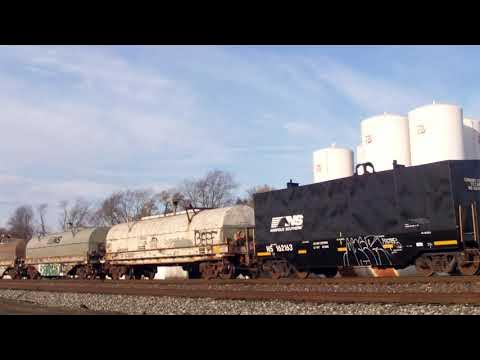 NS 14J @ CLYMERS, IN 11 7 23 NS 7708 NS 4378 - YouTube