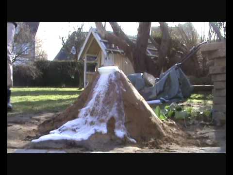 homemade foam volcano eruption - YouTube