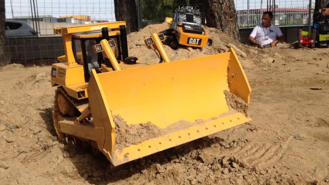 RC Caterpillar D11 bulldozer JDM By jerojevi,HEAVY MACHINE - YouTube