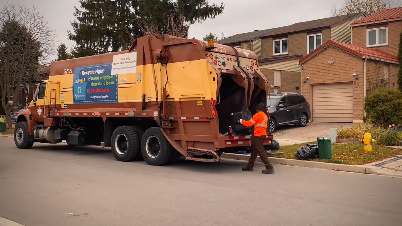 international Fanotech Split Rear loader and International McNeilus RL ...