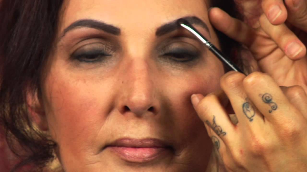 How to Shape Eyebrows for Big Foreheads : Beauty Vice - YouTube