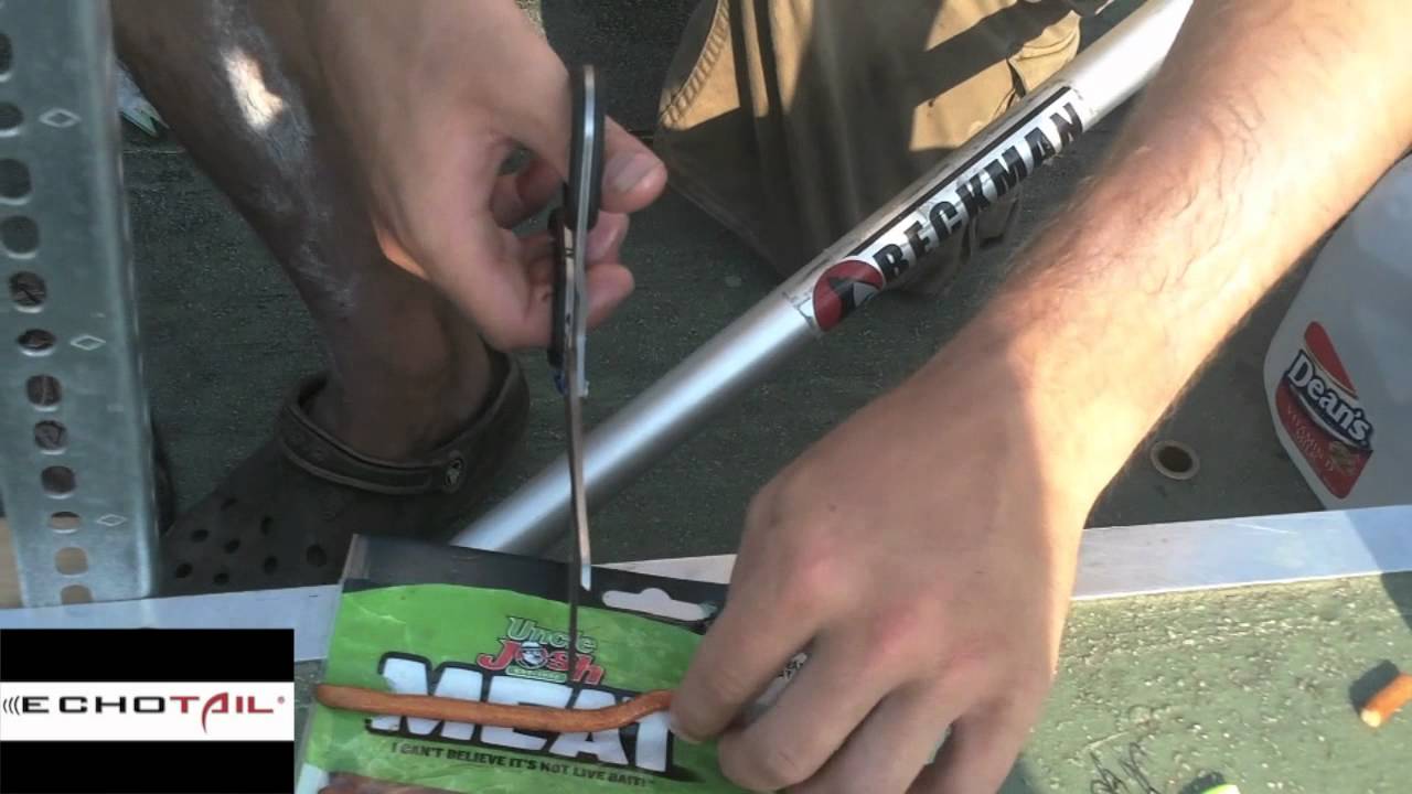 How to rig an Echotail blade bait with a MEAT Crawler.mov - YouTube