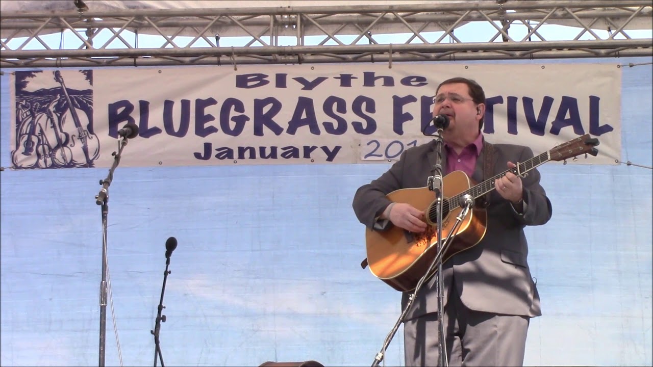 JUNIOR SISK @ Blythe Bluegrass Festival "Rounder at 21" - YouTube