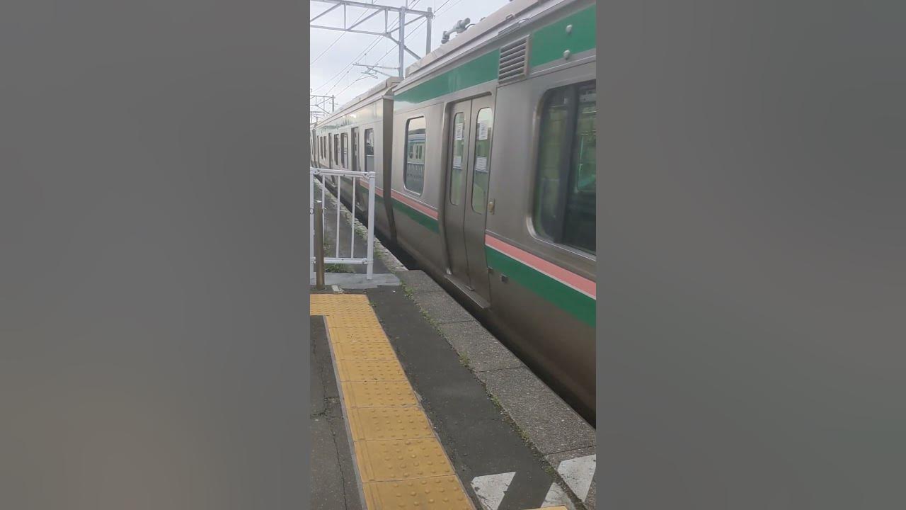 東北本線槻木駅 下り701系+E721系到着 - YouTube