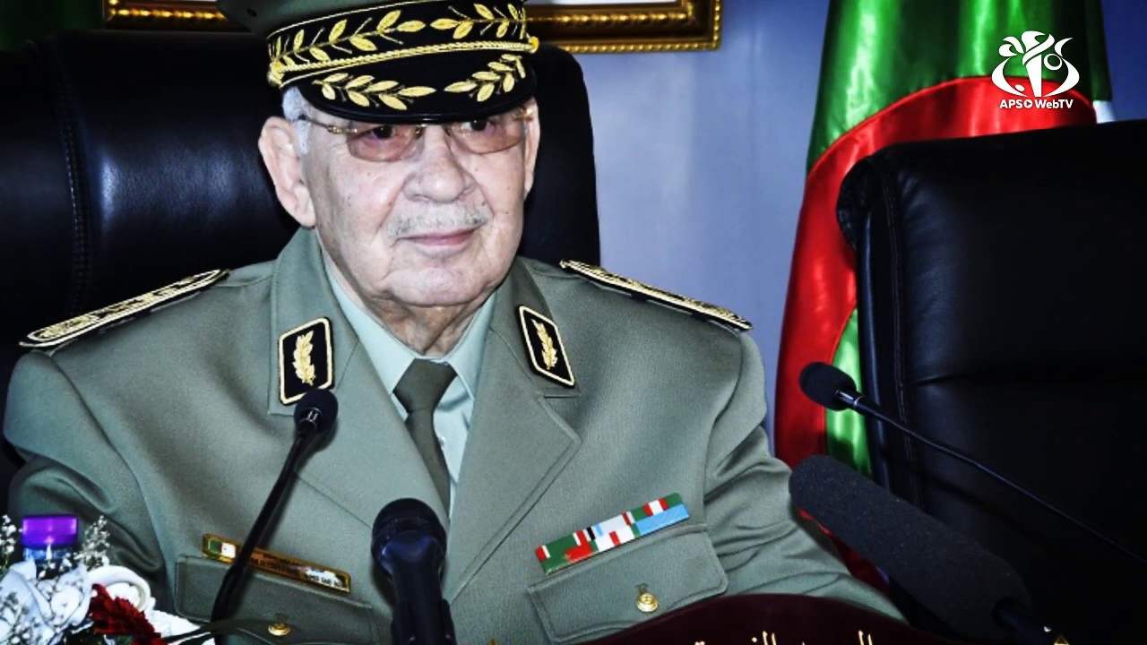 الفقيد الفريق أحمد قايد صالح مسيرة ثرية في خدمة الجيش الوطني الشعبي و