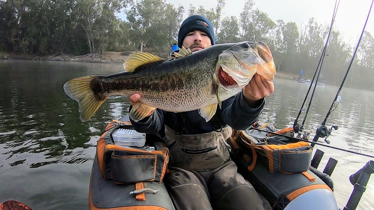 Catching A 20lb Bag On 4lb Test!(Big Fish) - YouTube