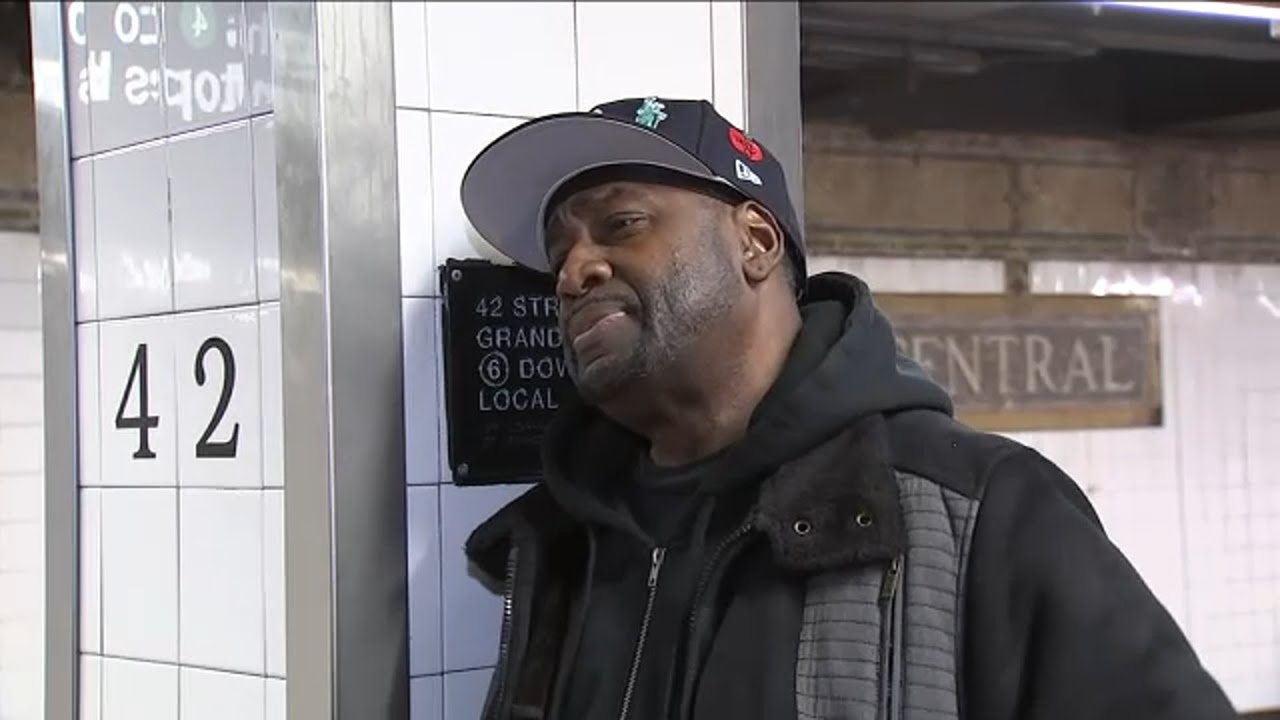 Good Samaritan who saved subway passenger now in need of help - YouTube