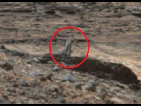 Humanoid on Mars at NASA image? 2016 - YouTube