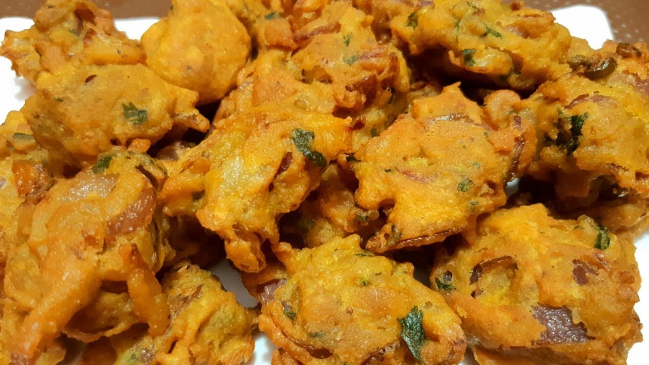 इन टिप्स से बनाएंगे प्याज के पकोड़े तो खाते रह जाएंगे। onion pakora ...