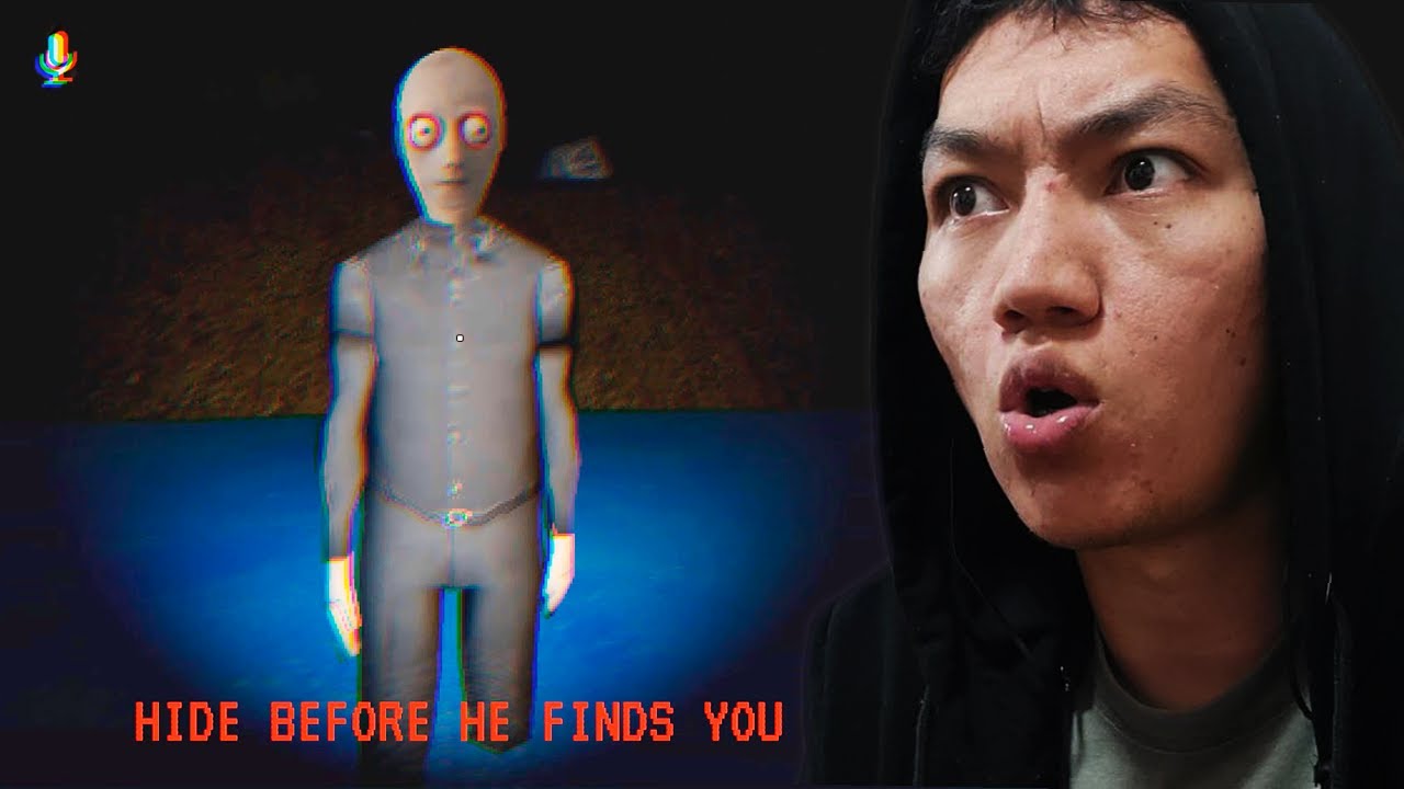 HE FOLLOWS YOU AND CAN HEAR YOUR MIC - DON'T LIVE ALONE (Horror Game ...