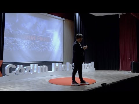 Yaşanan Şeyler Kalır | Huzeyfe Yılmaz | TEDxÇözüm High School