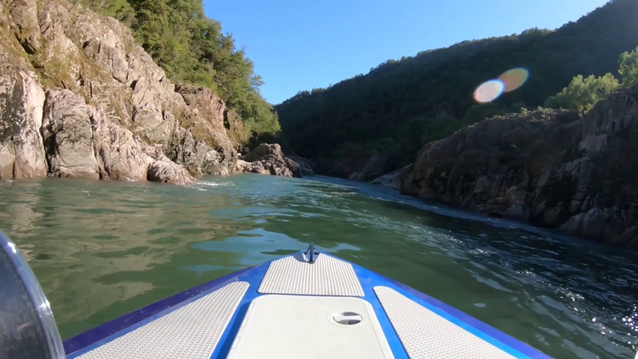 Jet boating up to the Ariki Falls Buller River - YouTube