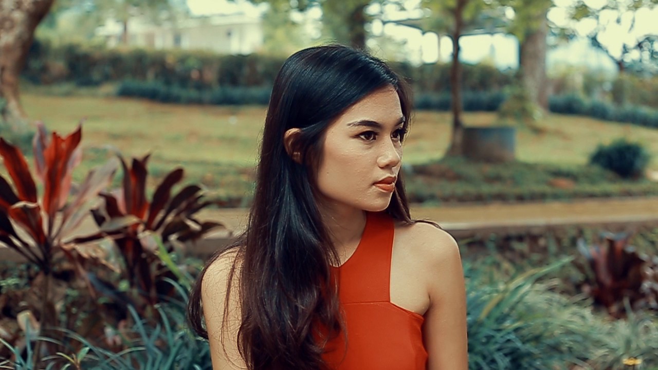 Look Satria ft. Vania Valencia & Agnes Natasya - YouTube