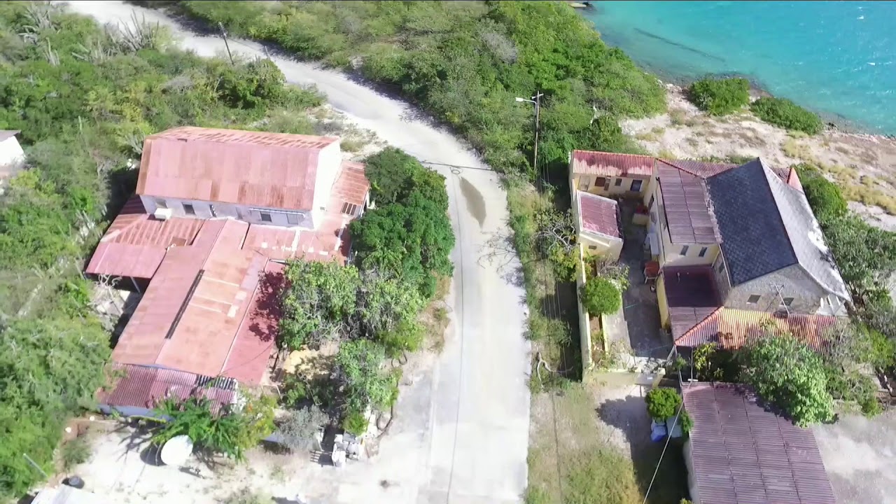 THE BEAUTIFUL FUIK BAAI IN CURACAO - YouTube