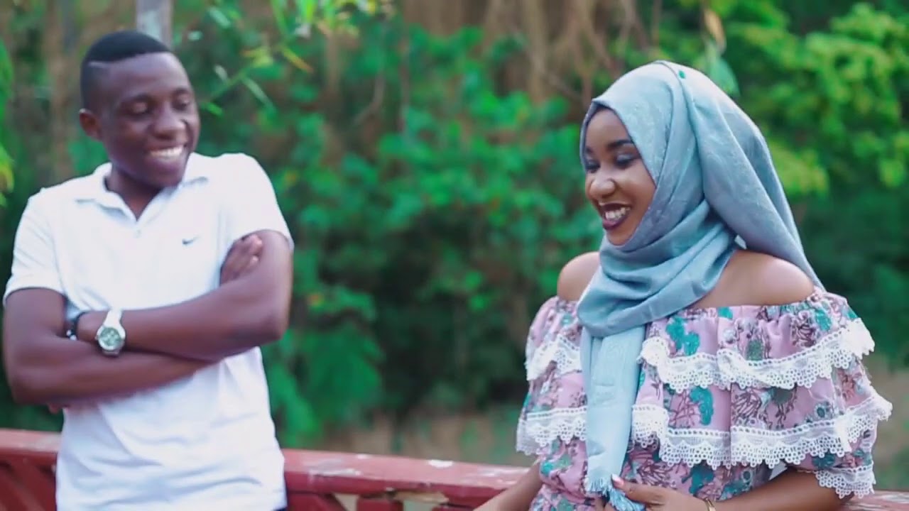 MREMBO KAGOMA KUSEMA WAPI MUME MTARAJIWA ANATOKEA - YouTube