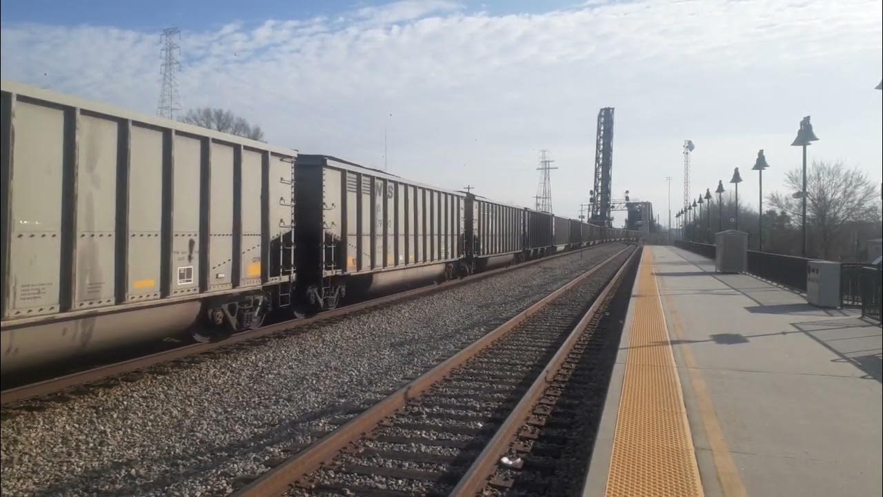 Eastbound Loaded NS Coal Train rolls into Lamberts Point in Norfolk,Va. - YouTube