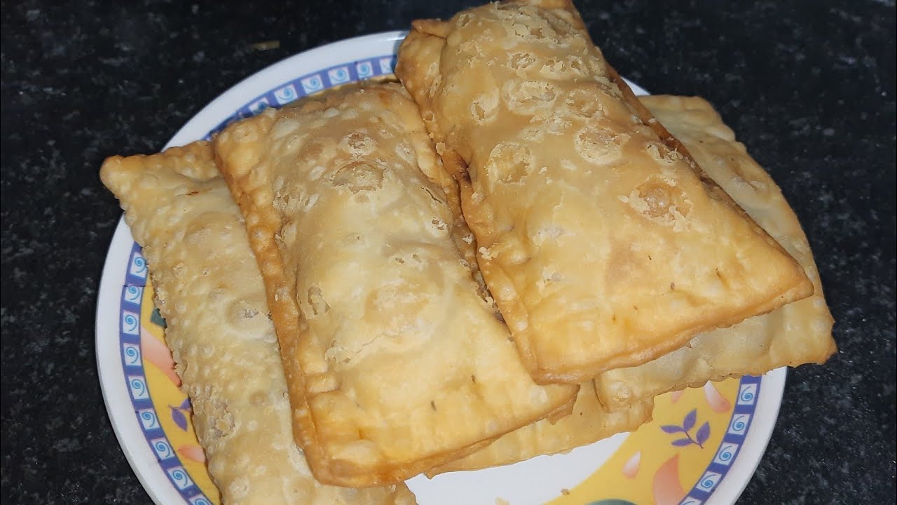 Mc Donald's style Pizza Puff | Yummy Veg pocket | Mc Pizza Puff - YouTube