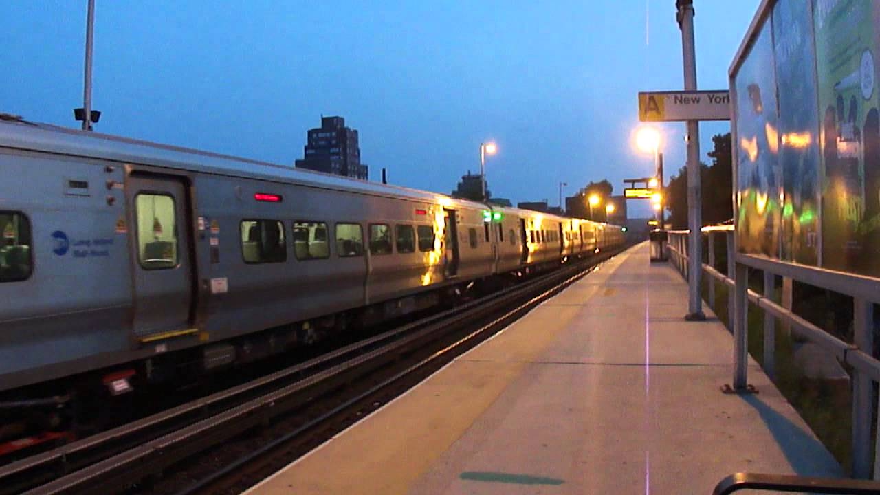 MTA Long Island Rail Road Bombardier M7 #7368 at Flushing-Main Street ...