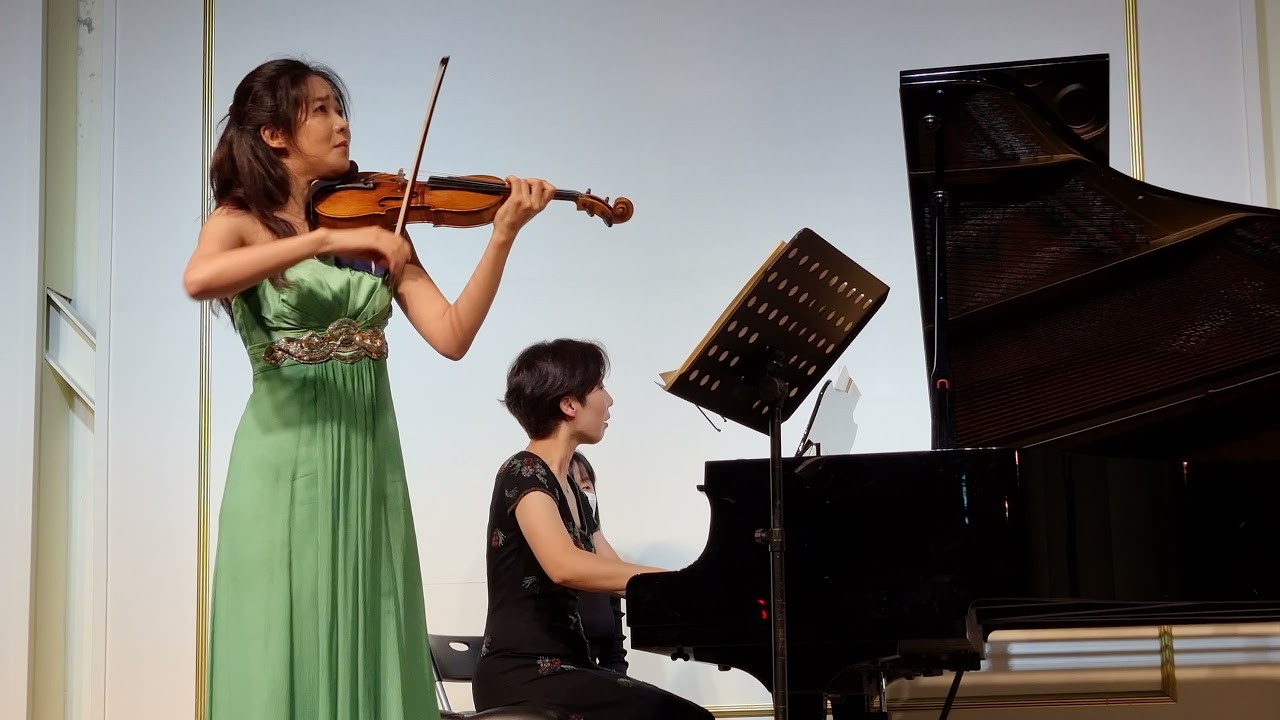 Vivaldi, The four seasons ,Winter/바이올리니스트 한수진/soojin han - YouTube