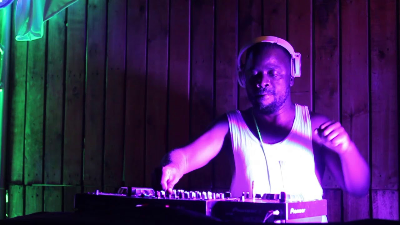 Dj MISSY - MIX LIVE (OFFICIAL VÍDEO) - YouTube