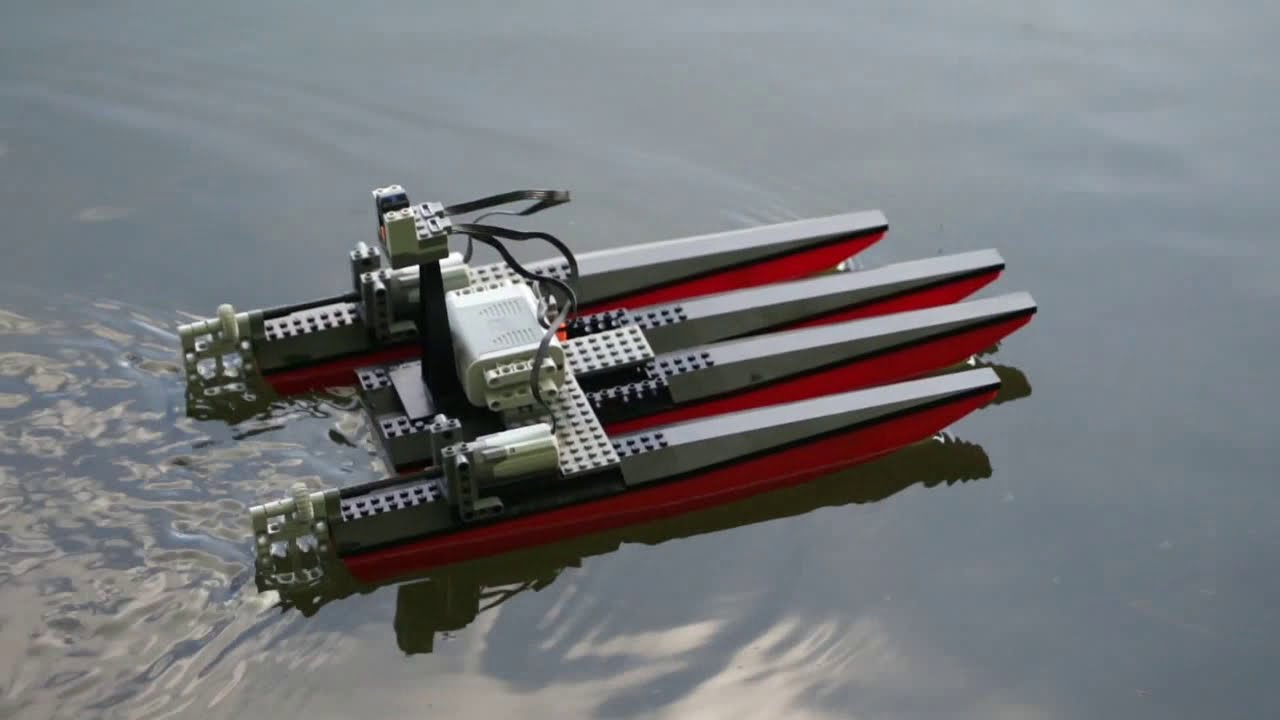 Lego Motorized Floating Quadramaran - YouTube