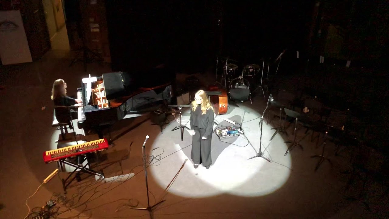 Södra Latin, Astrid Montén 😃🎶 Stipendiekonsert 2018-03-26 - YouTube