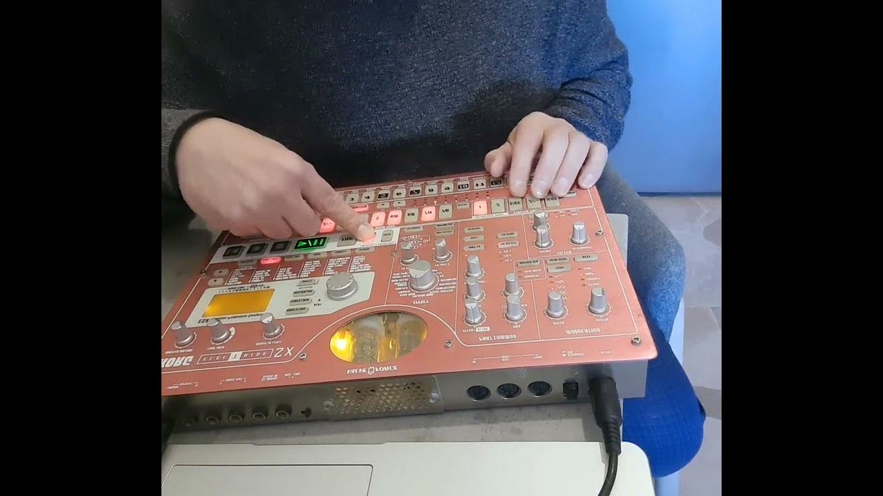 Deep Techno Minimal Live Korg Electribe SX - YouTube