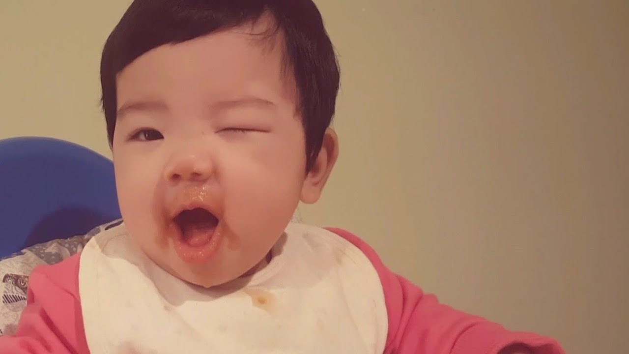 SOUR FACE eating apple! - YouTube