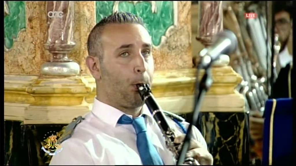 Banda Santa Marija Mosta 2015 - Eros Ramazzotti In Concert Medley - YouTube