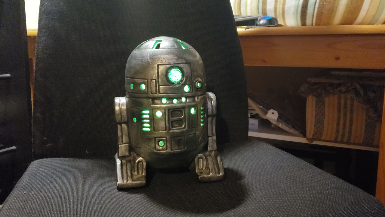 R2-D2 Light (1) - YouTube