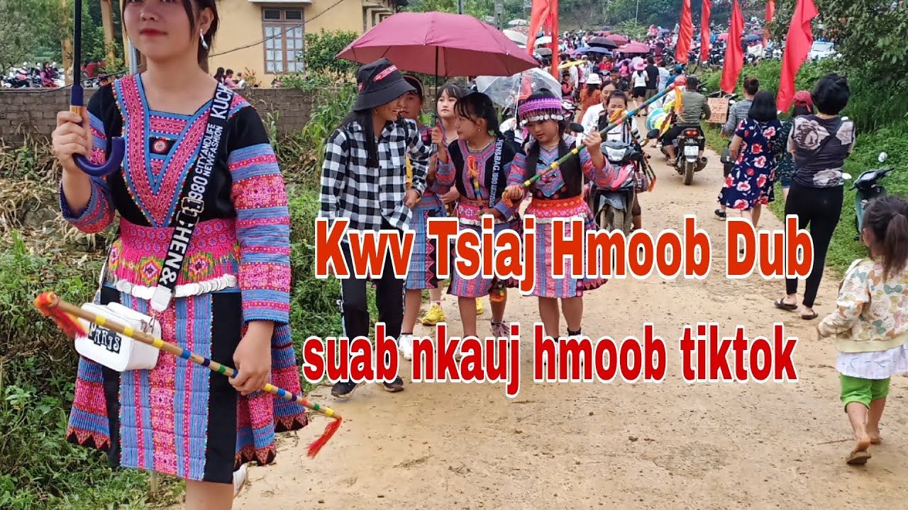 Kwv Txhiaj Hmoob Dub ( suab nkauj tiktok ) - YouTube