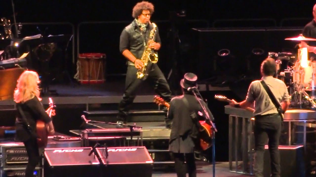 Bruce Springsteen & The E Street Band- Prove It All Night (Live at the ...