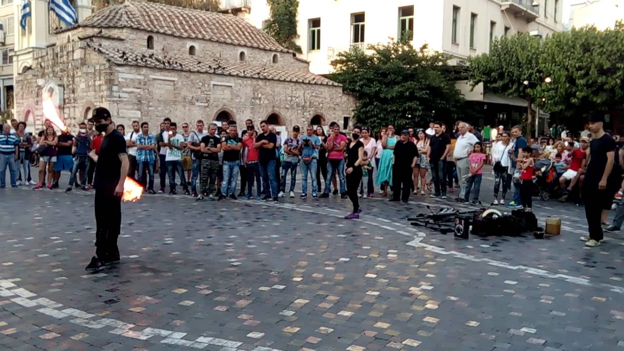 Σοου με φωτιες - YouTube