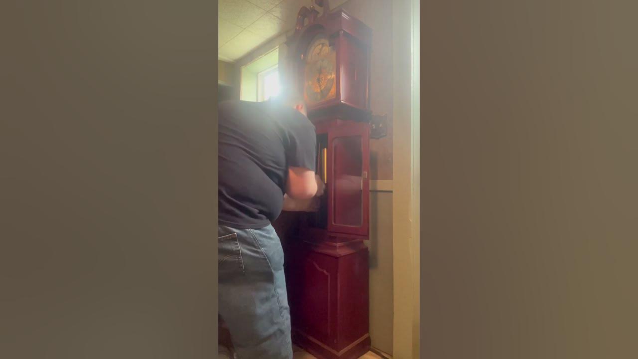 Winding my Daneker Grandfather Clock (The President) - YouTube