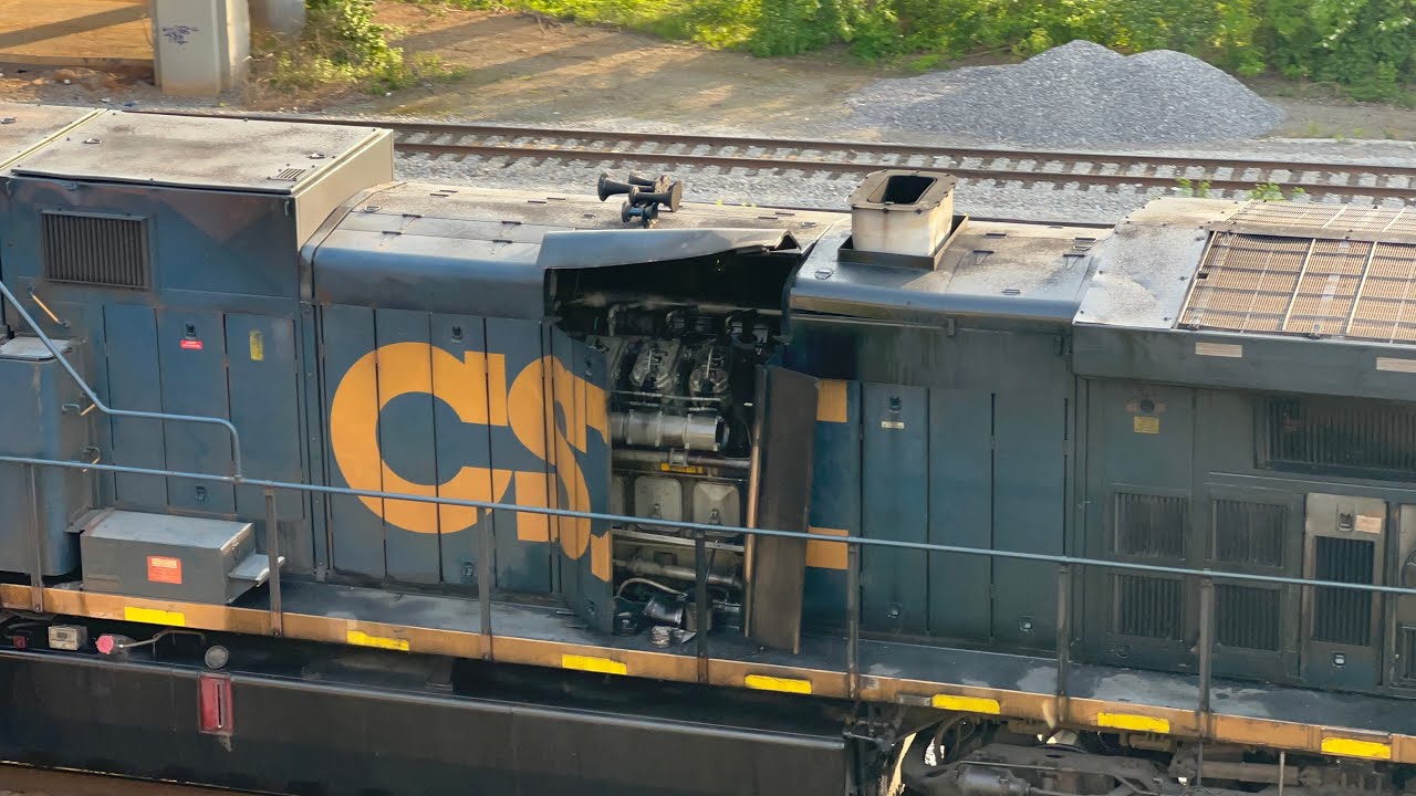Quick Grab: Blown Motor? CSX 5308 Leading M541-15 Arrives in Knoxville ...