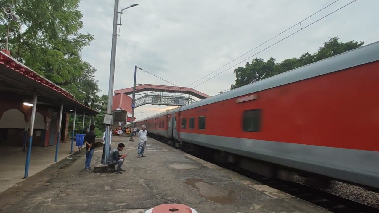 Patna - Ernakulam Express (Via Prayagraj) Skiping Sadisopur || KYN WAP ...