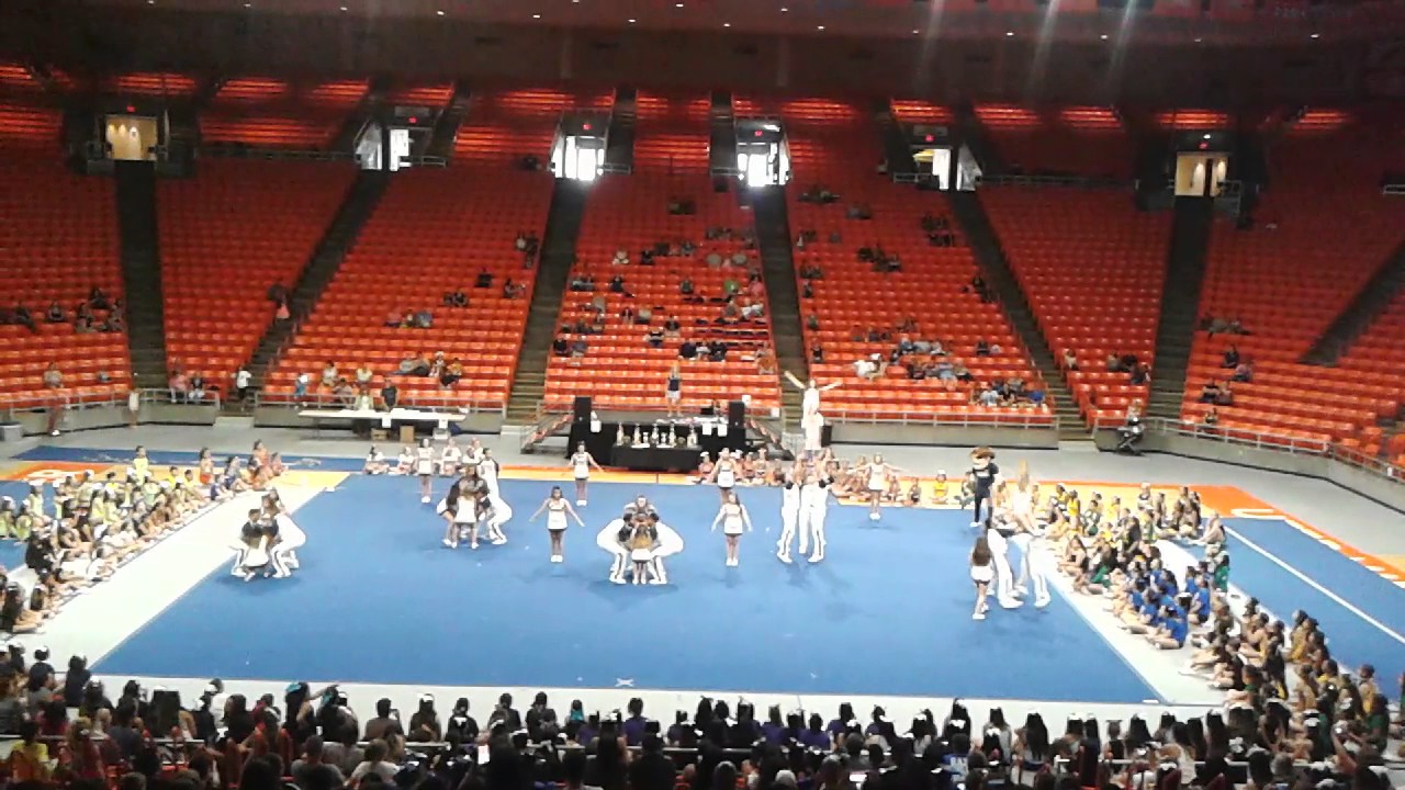 UTEP cheer camp 2017 - end of camp performance 7/8/17 - YouTube