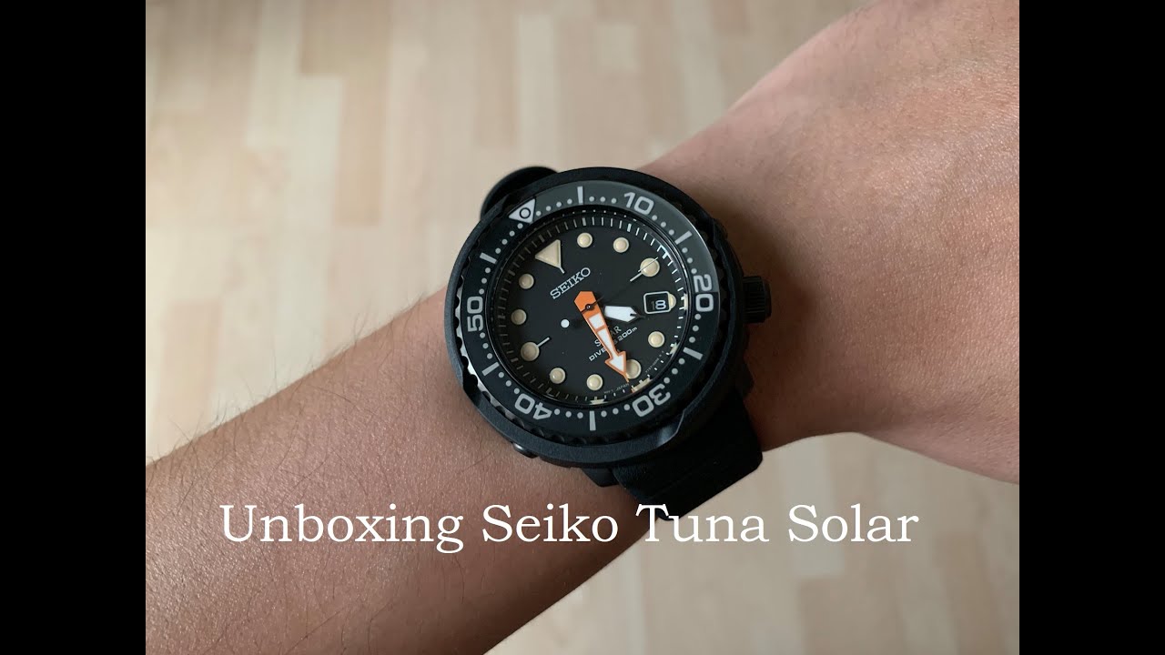 Unboxing Seiko Tuna SNE577P1 - YouTube