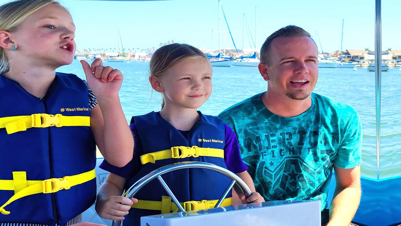 Letting My 5 Year Old Drive a Boat for Her 1st Time!!! - YouTube