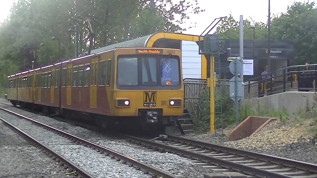 Tyne and Wear Metro - Metrocars 4063 and 4048 departing Howdon - YouTube