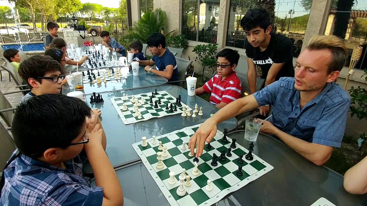 Chess Grandmaster Timur Gareyev - YouTube